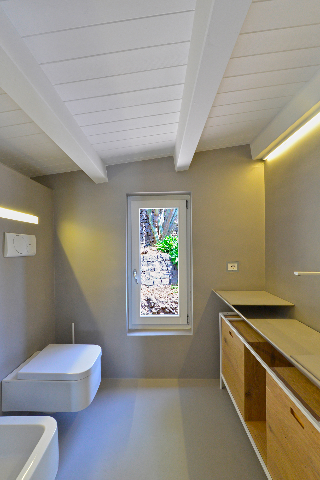 Seamless concrete floors and coatings - Ideal Work